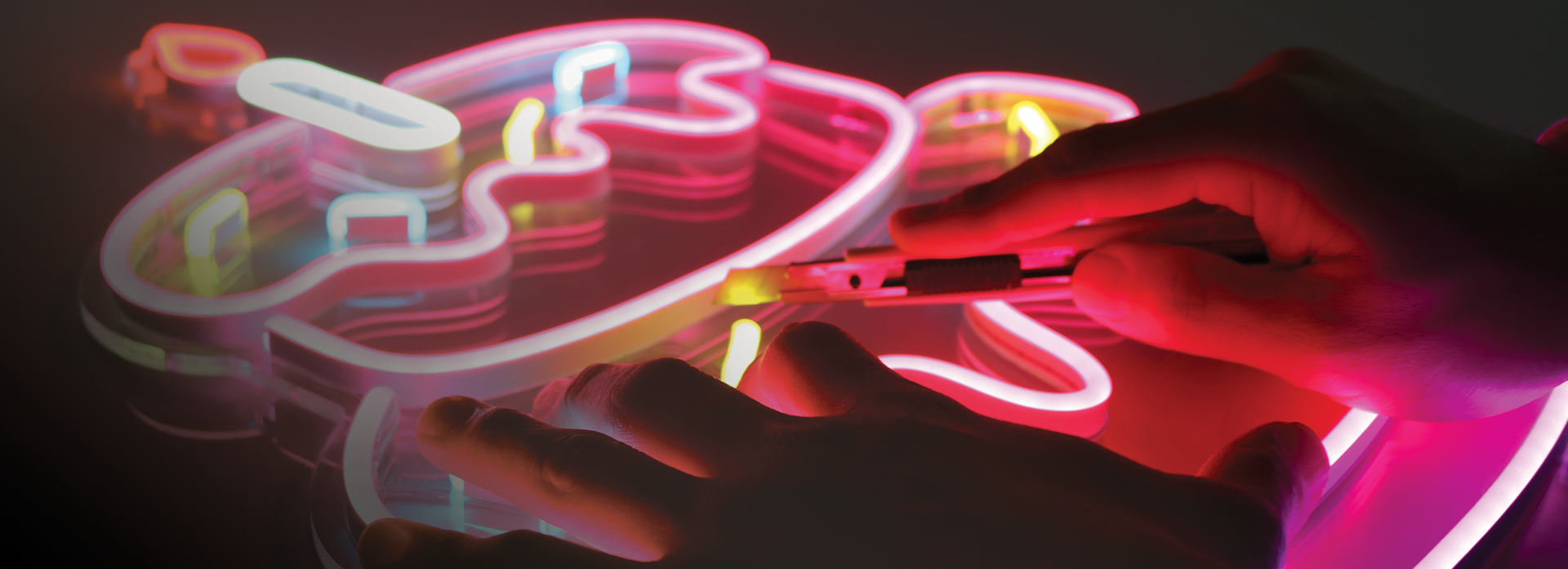 리얼네온 | REAL NEON